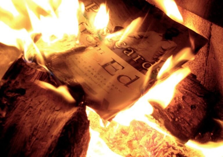 FASCISM RUN AMOK: Canadian libraries engaging in mass BOOK BURNINGS to ...